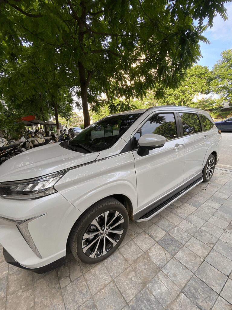 Bệ Bước Chân Toyota Veloz Cross Mẫu MH (Miễn Phí Lắp Đặt Tận Nơi)