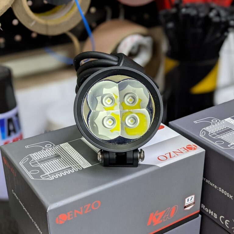 Đèn Trợ Sáng Pha Xe Máy Kenzo KZ40 V4.0 - Dễ Dàng Di Chuyển Trong Thời Tiết Xấu