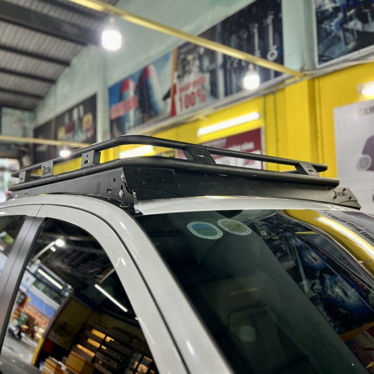 Baga Mui Rhino Xe Toyota Hilux