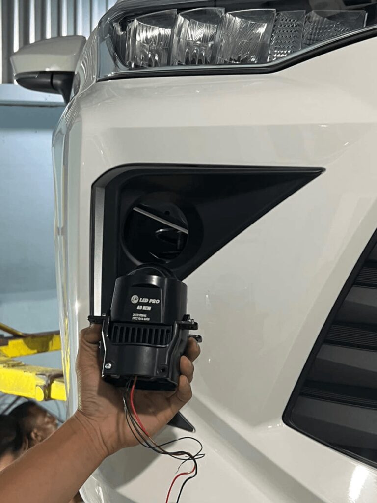 Bi Gầm Toyota Avanza 2023 Hiệu A9 New - Đỉnh Cao Công Nghệ Chiếu Sáng