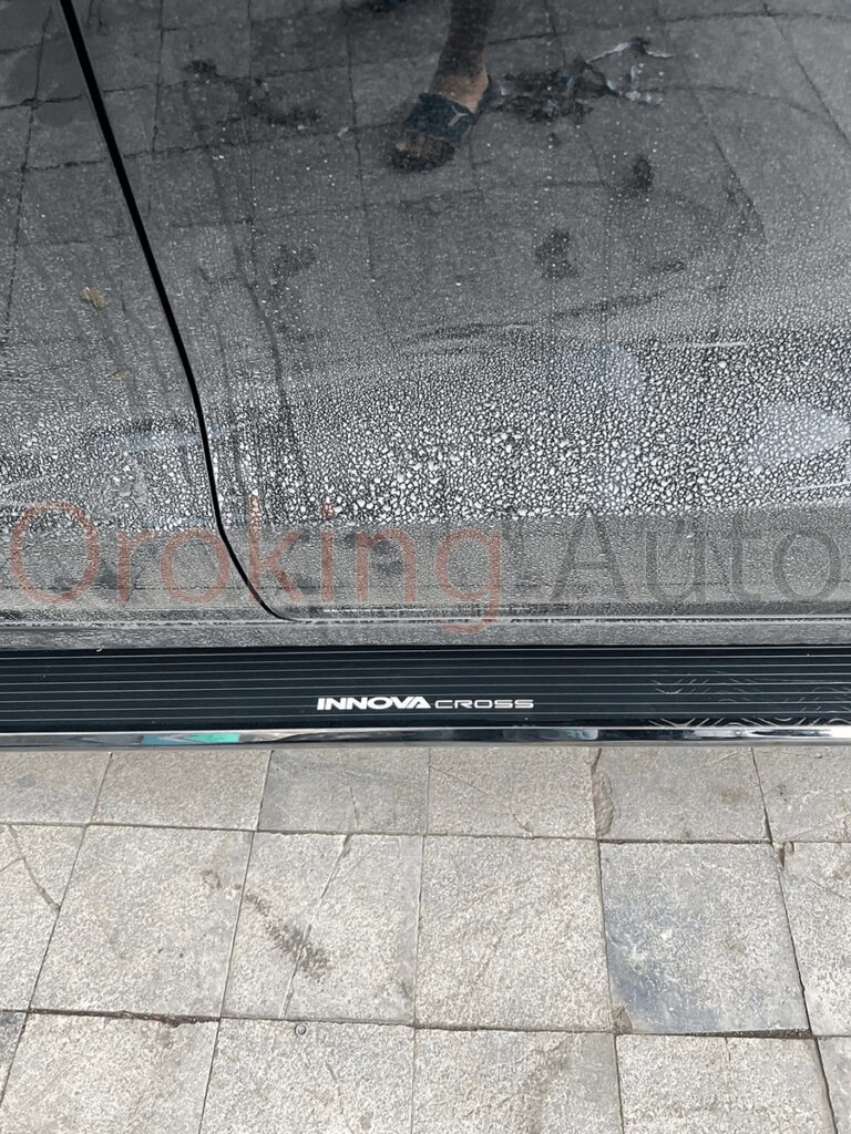 Bệ Bước Chân Toyota Innova Cross Mẫu Velar - Độ Bền Cao, Khả Năng Chịu ...